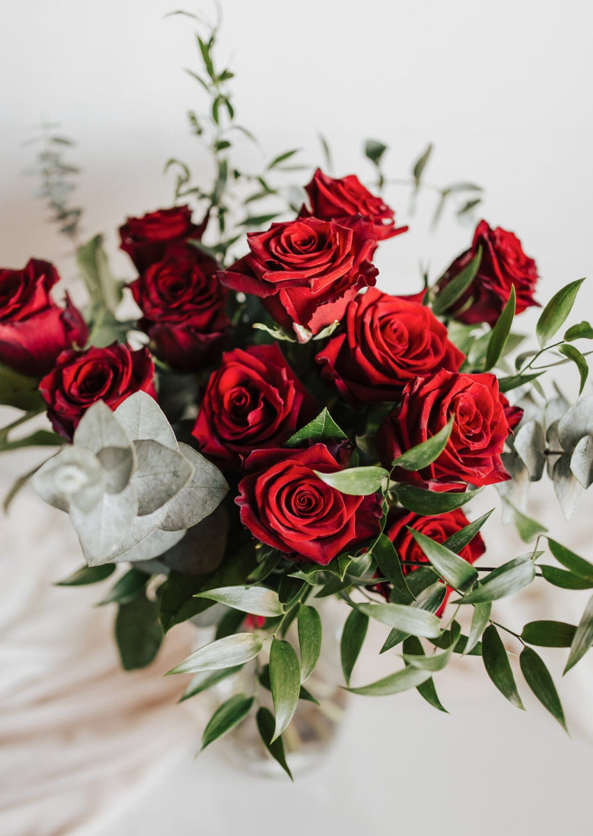 Bouquet de Roses Rouge Bohème Deluxe | Amour et Élégance – Les Fleurs ...
